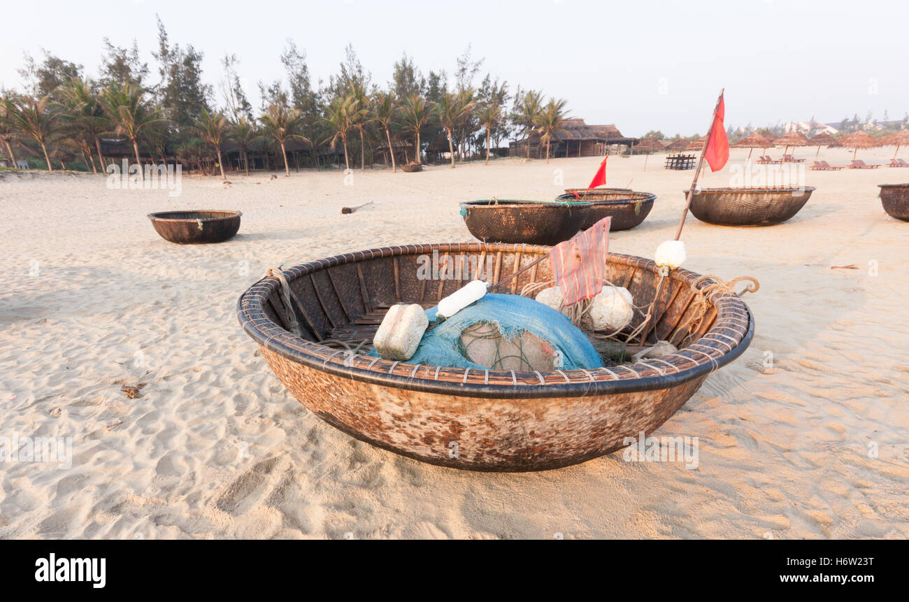 Asia fishing coracles boats nets hi-res stock photography and images ...