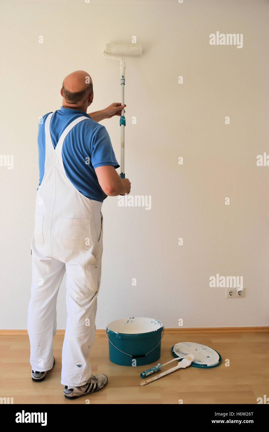 painter at work Stock Photo - Alamy