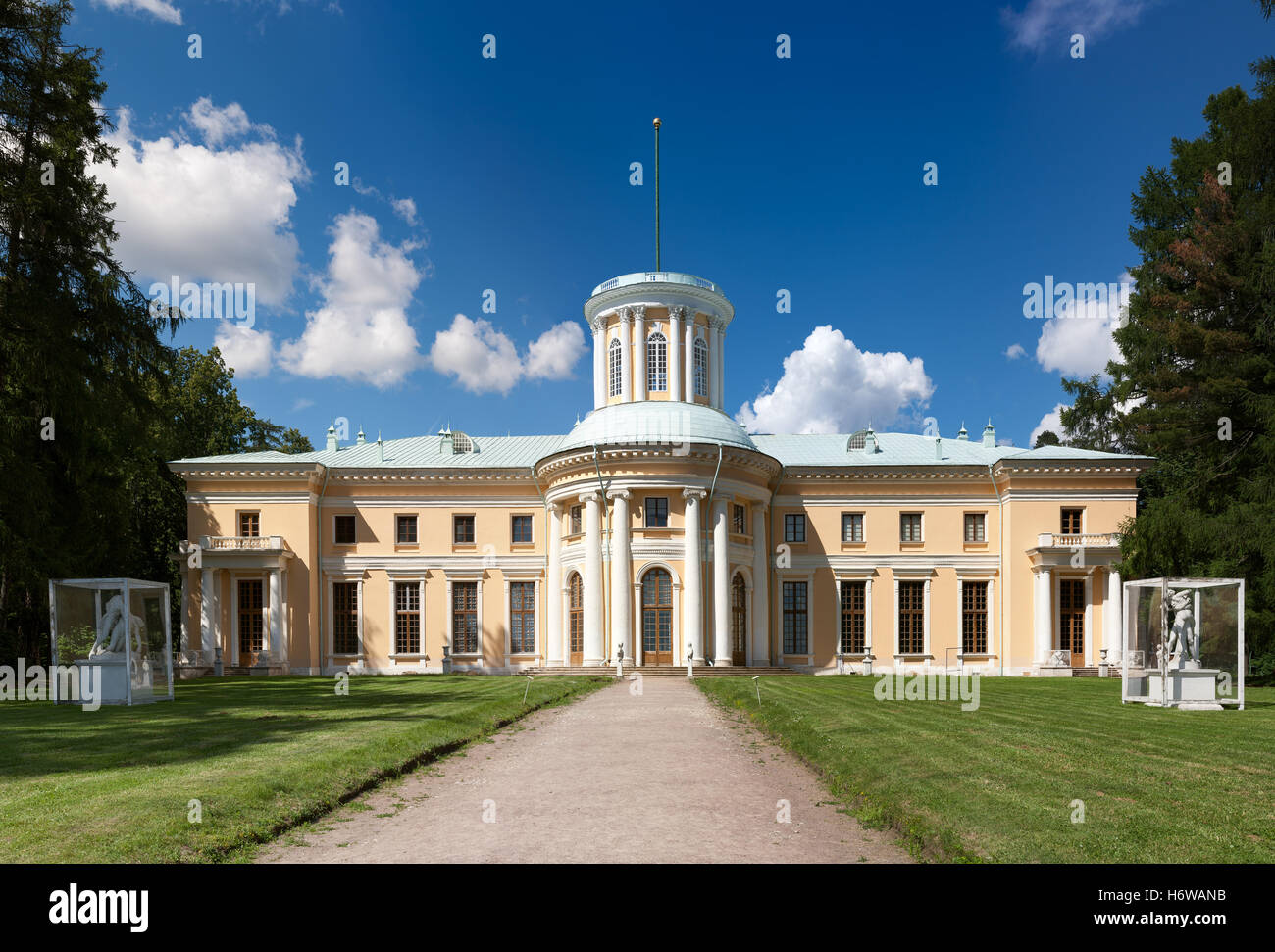 tower beautiful beauteously nice travel monument famous park statue ...