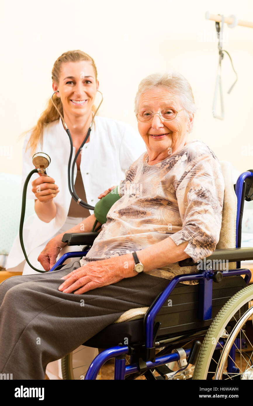 woman care seniort retirement home home for the aged eldercare elderly ...