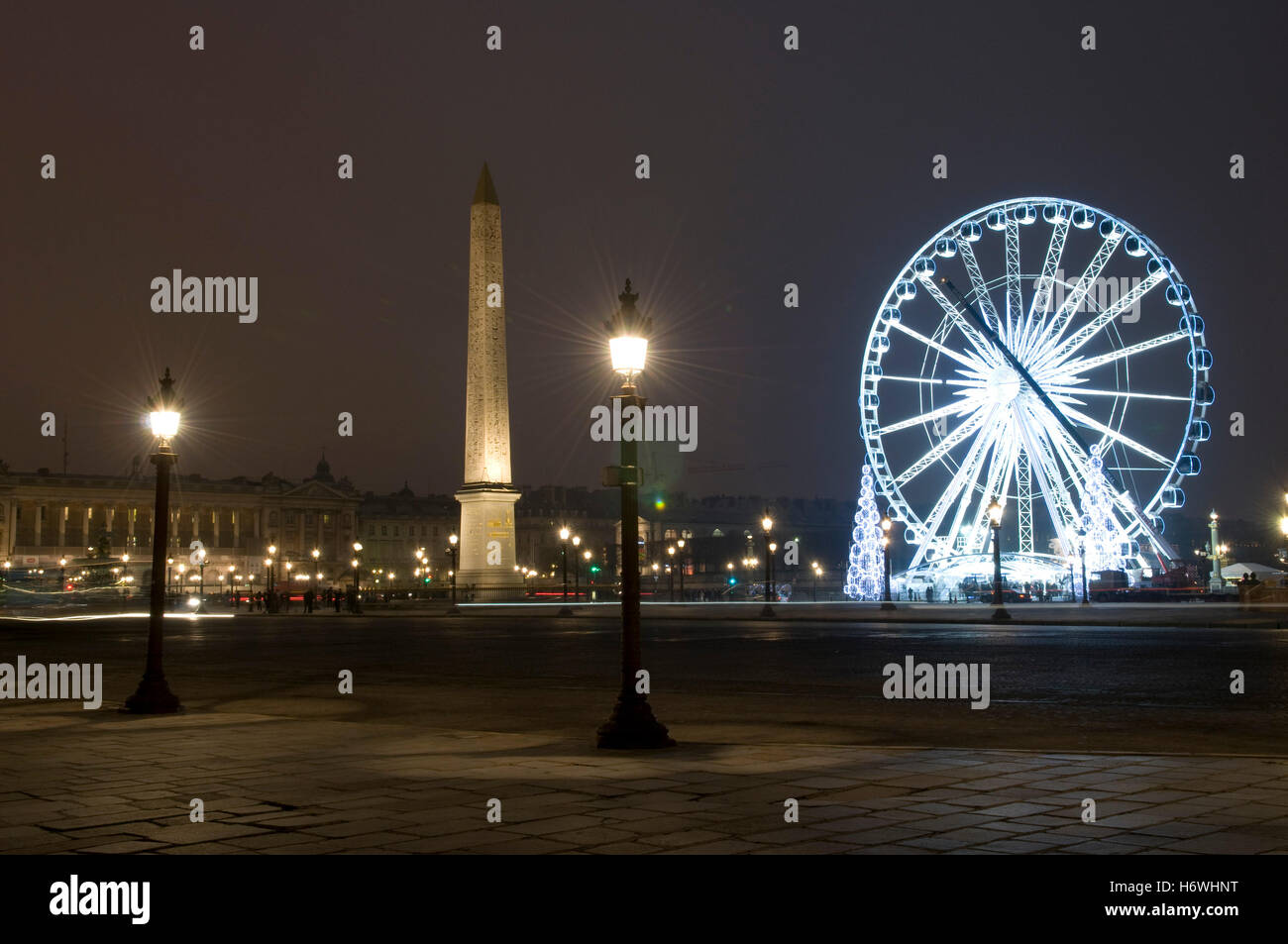 Obelisk and ferris wheel on Place de la Concorde, night shot, Paris ...