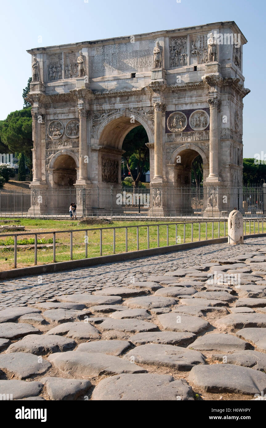 Triumphal arches of rome hi-res stock photography and images - Alamy