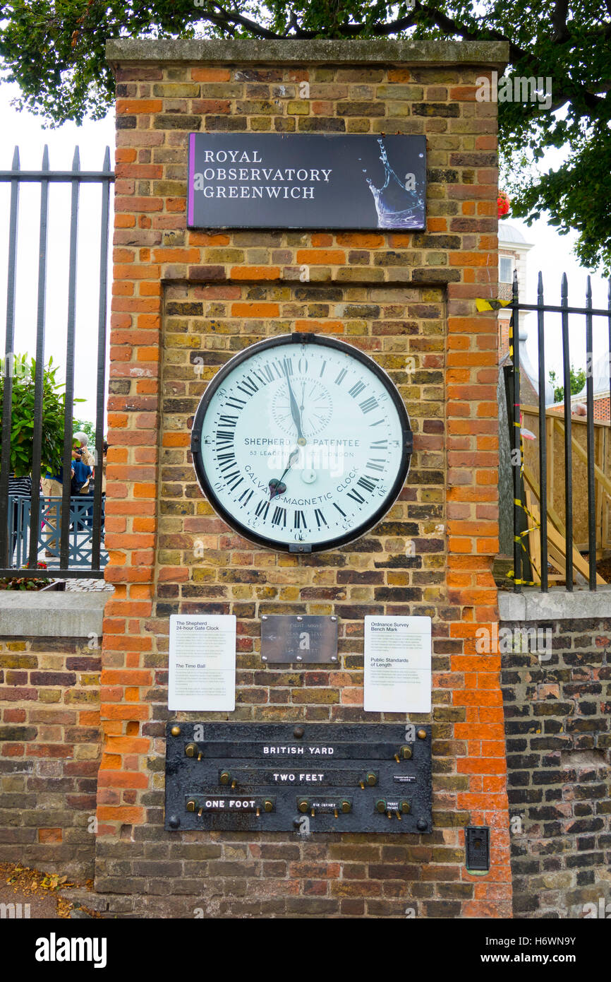 The Clock at Royal Observatory Greenwich Stock Photo - Alamy