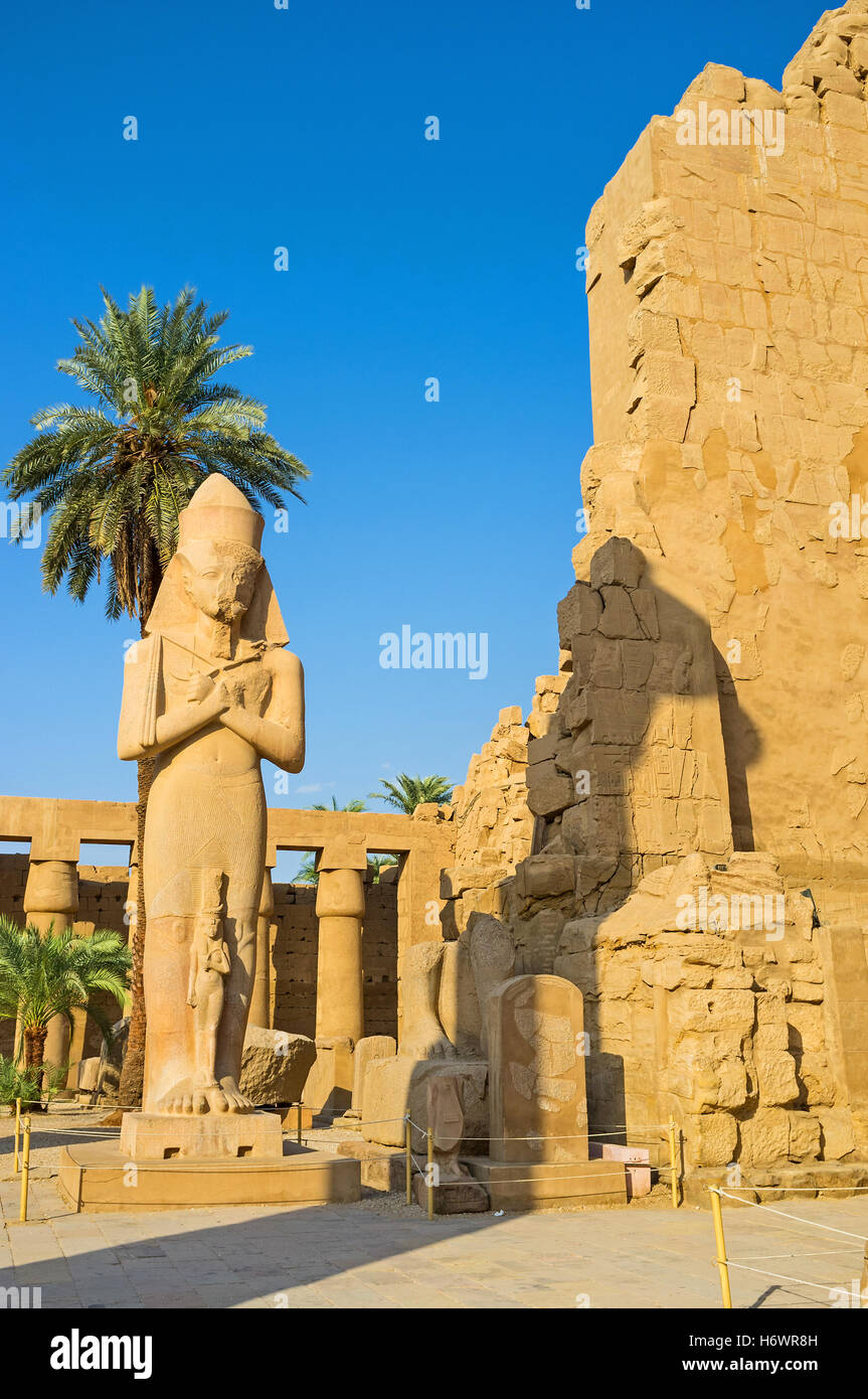 Crook hieroglyph High Resolution Stock Photography and Images - Alamy