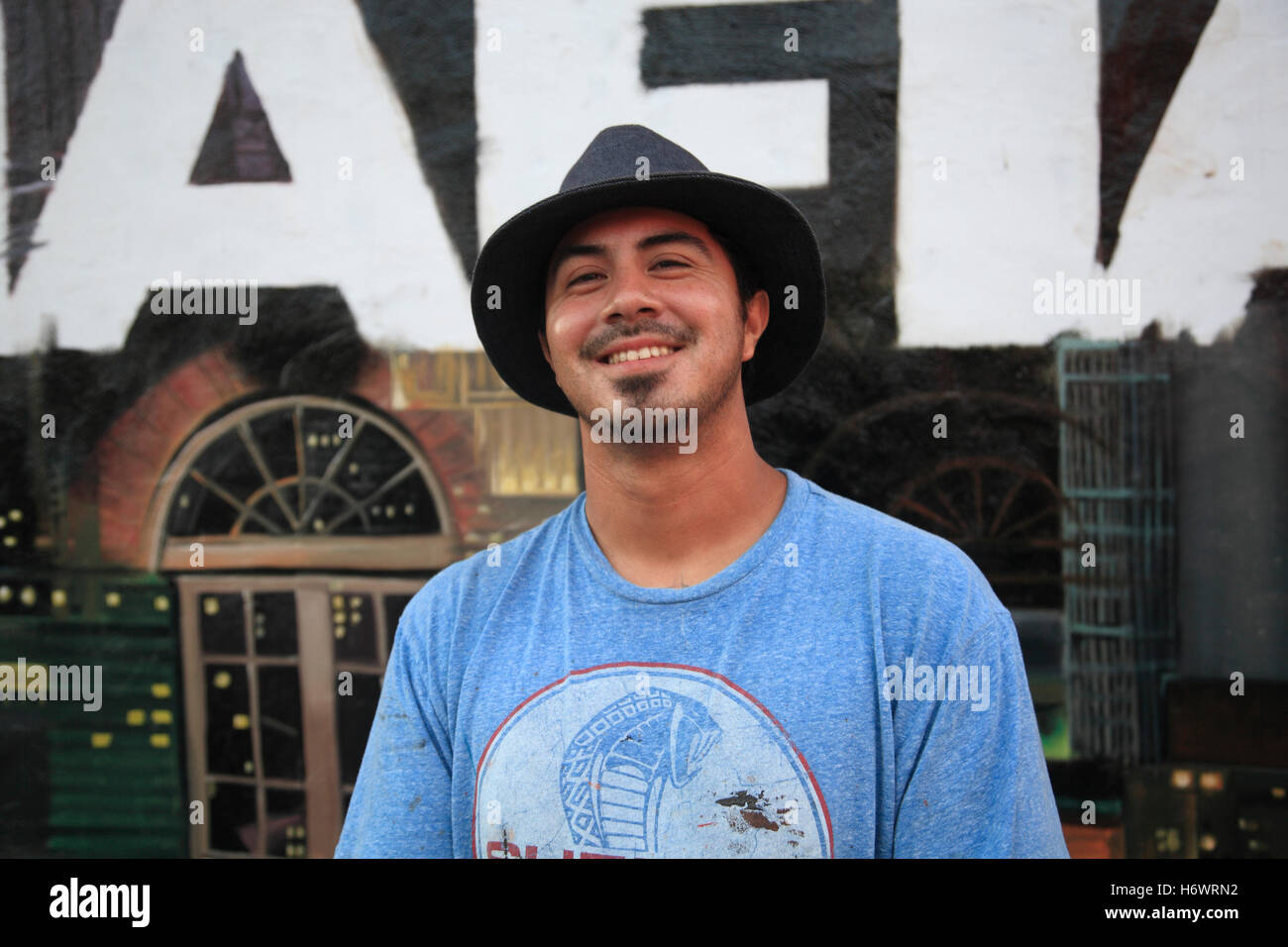 Painter of a mural painting art advertising for MAFIA 3,Williamsburg ...