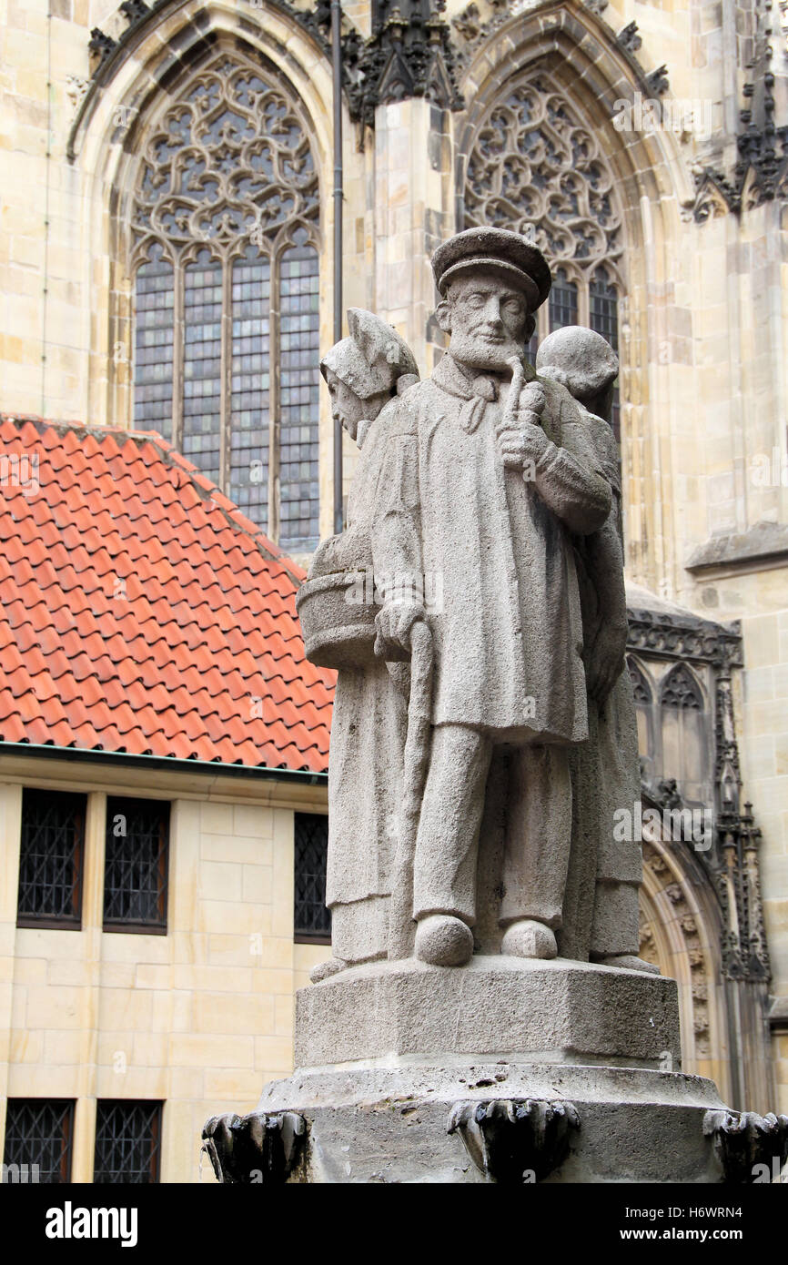 Lamberti fountain hi-res stock photography and images - Alamy