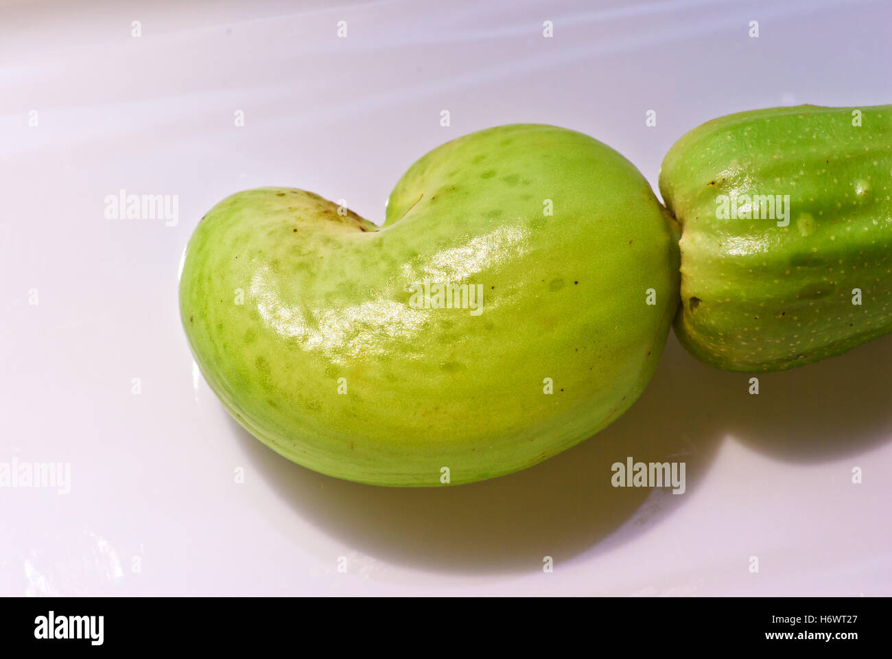 Cashew shape hi-res stock photography and images - Alamy