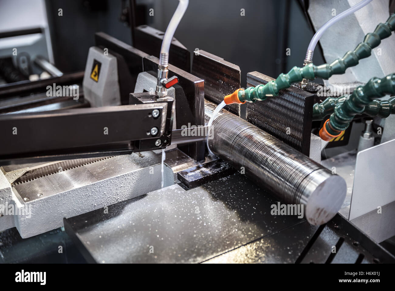 Machine saw hi-res stock photography and images - Alamy