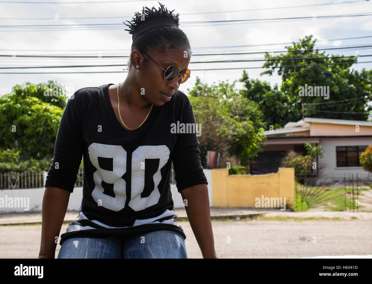 Strong black woman hi-res stock photography and images - Alamy