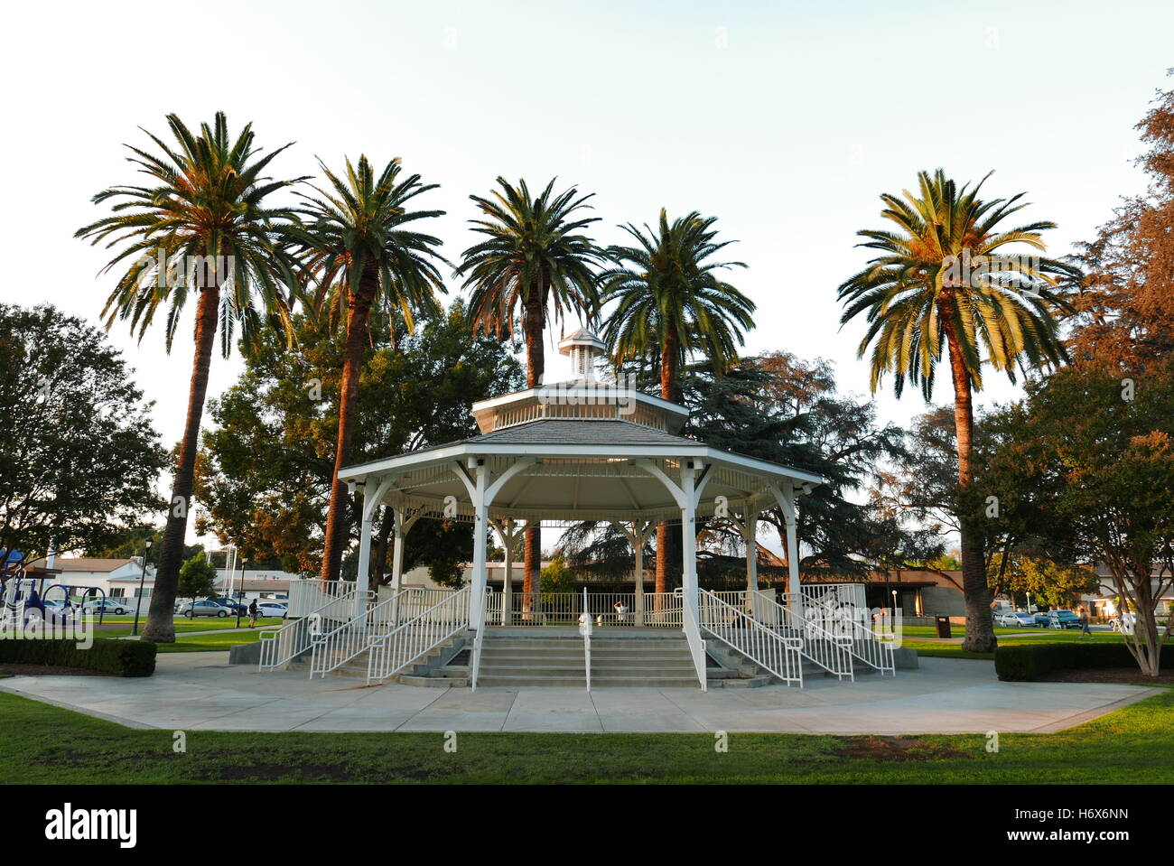 Los angeles temple hi-res stock photography and images - Alamy