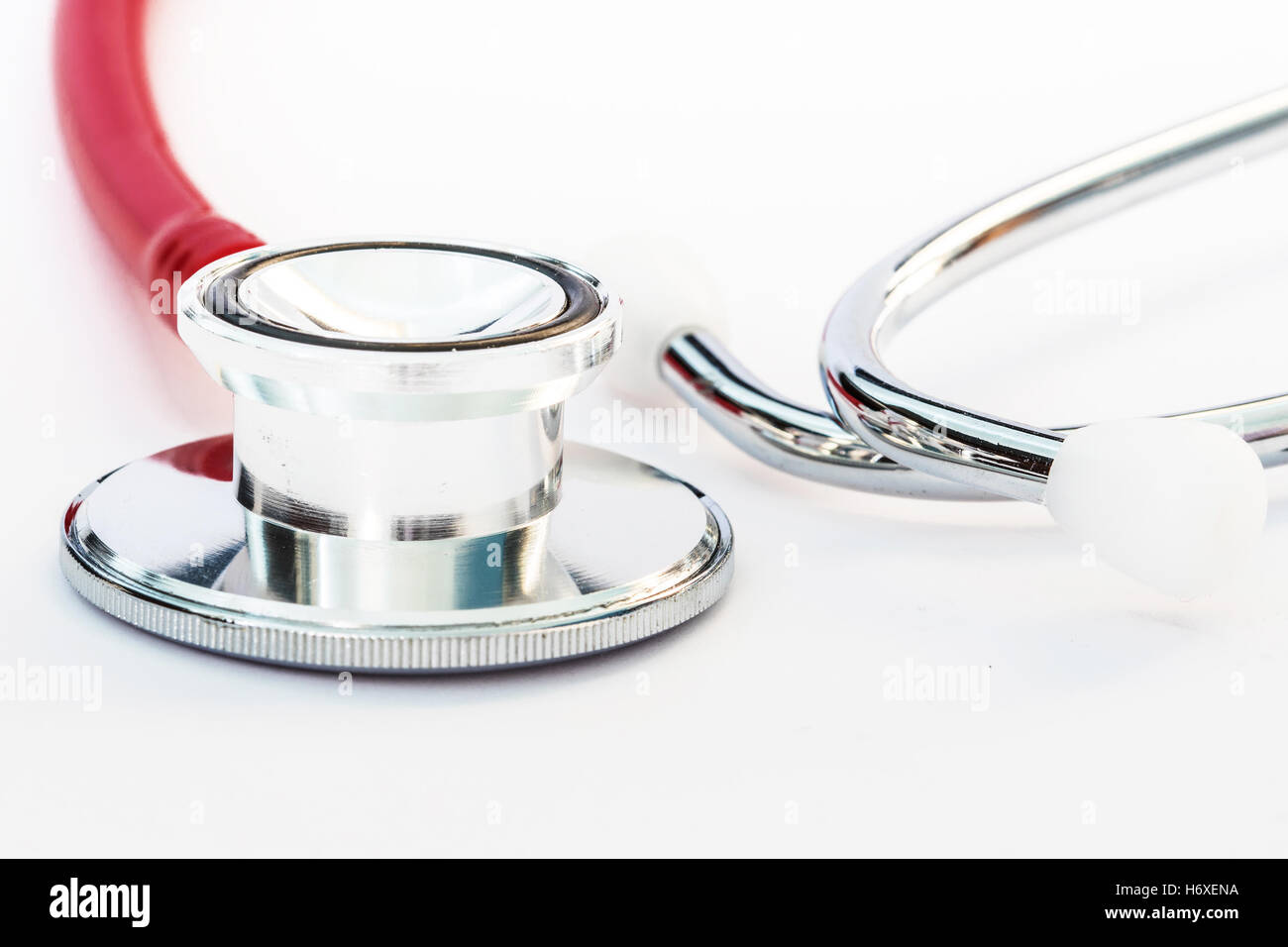 Silver stethoscope hi-res stock photography and images - Alamy