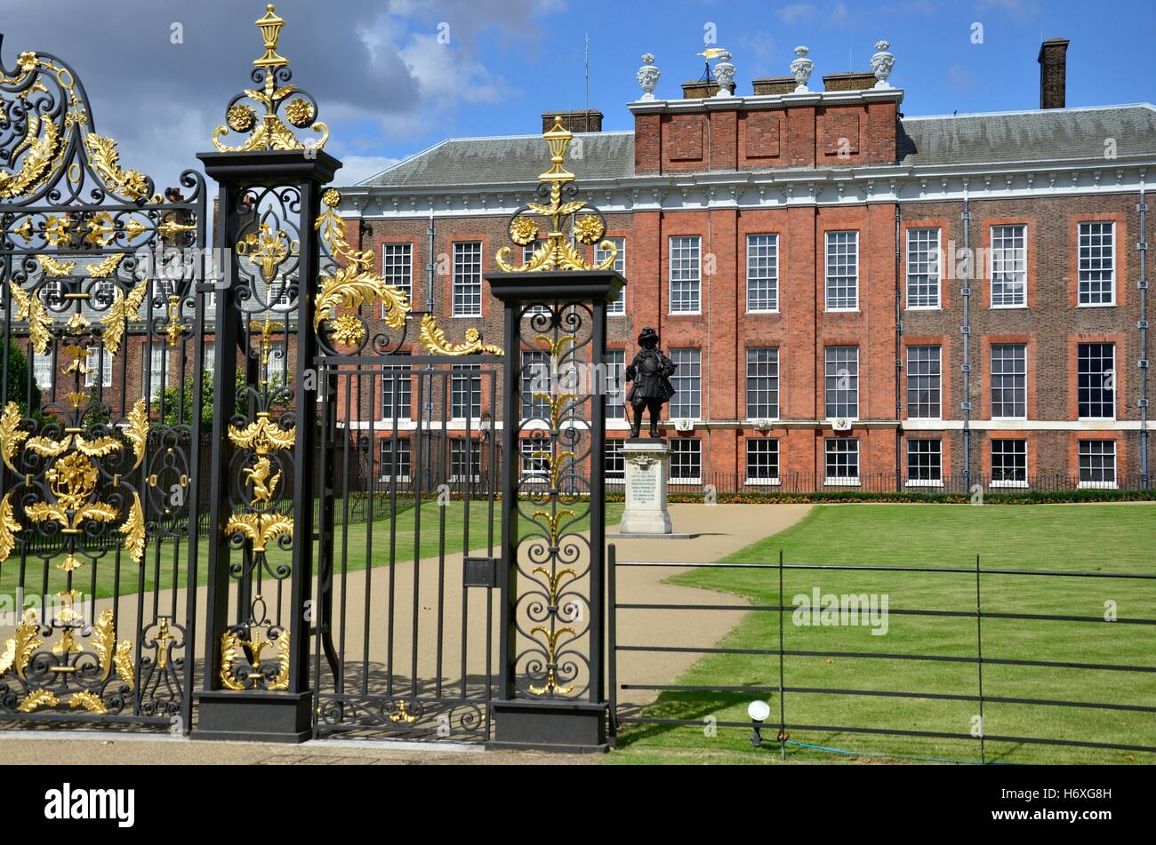 Kensington Palace, London, England, UK Stock Photo - Alamy