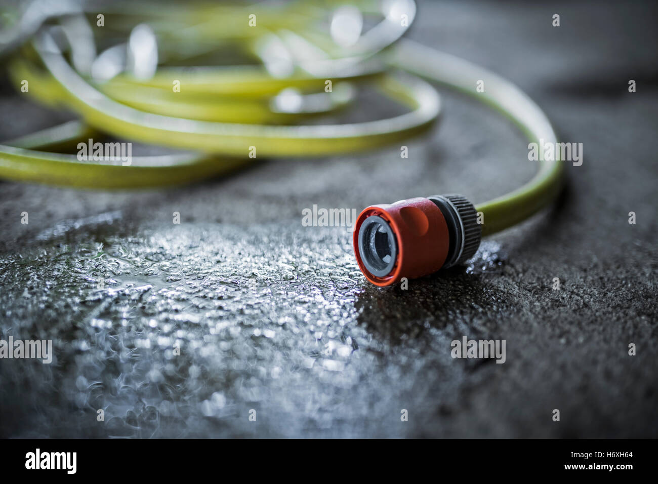 Leaking connector hi-res stock photography and images - Alamy