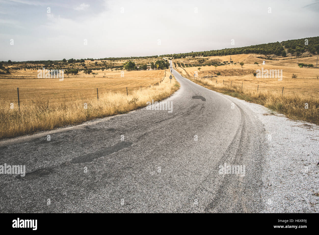 Dramatic sky and road hi-res stock photography and images - Alamy