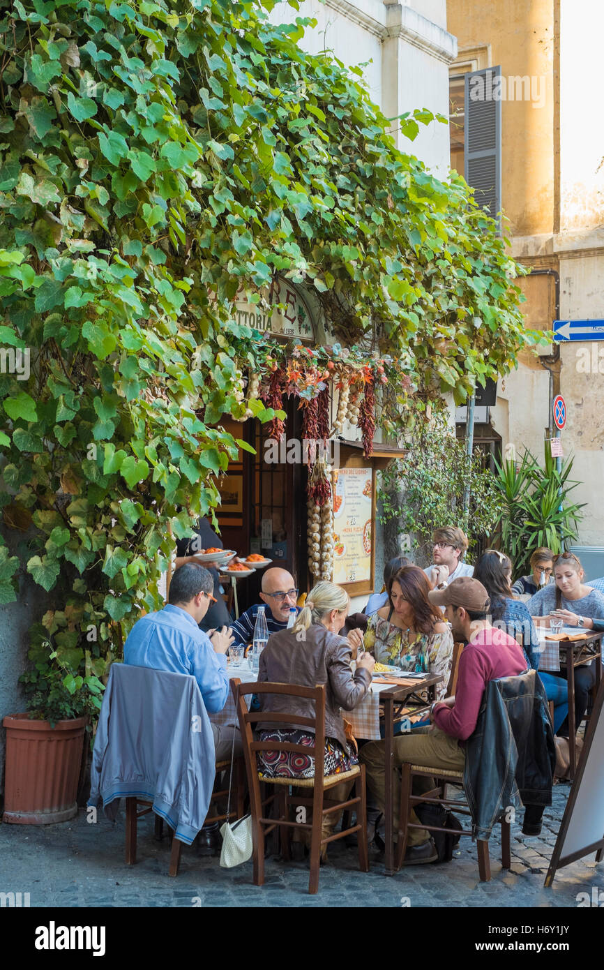 People eating outside in Rome, Italy Stock Photo - Alamy