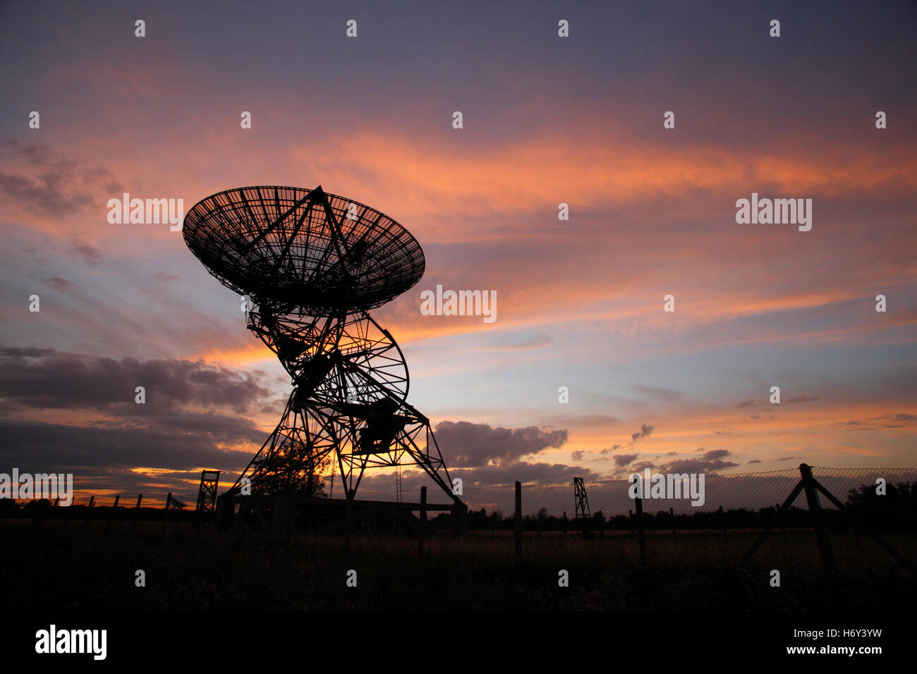 The One-Mile Telescope at the Mullard Radio Astronomy Observatory MRAO ...