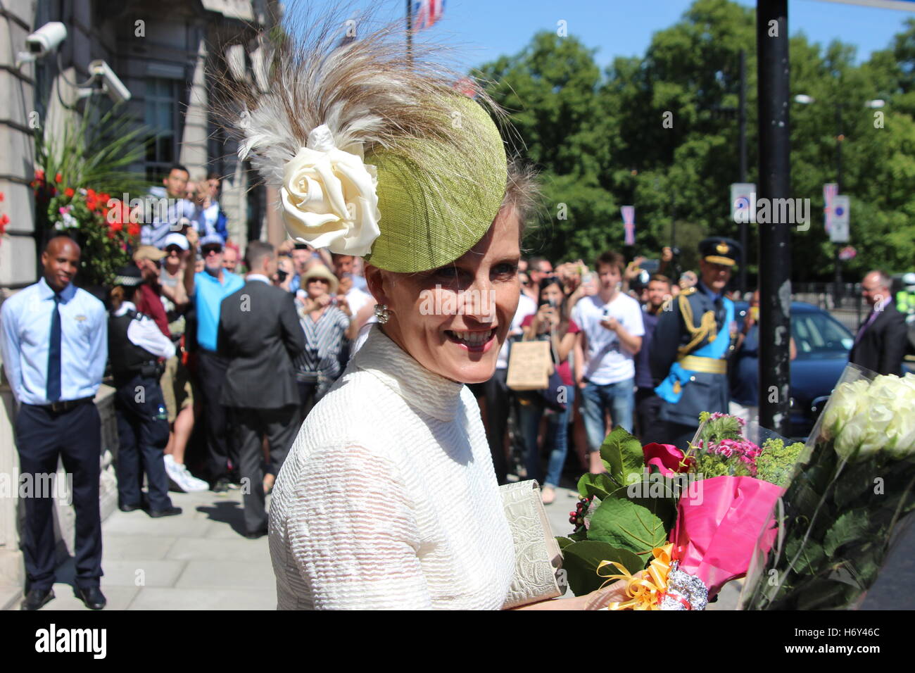 Raf club london hi-res stock photography and images - Alamy