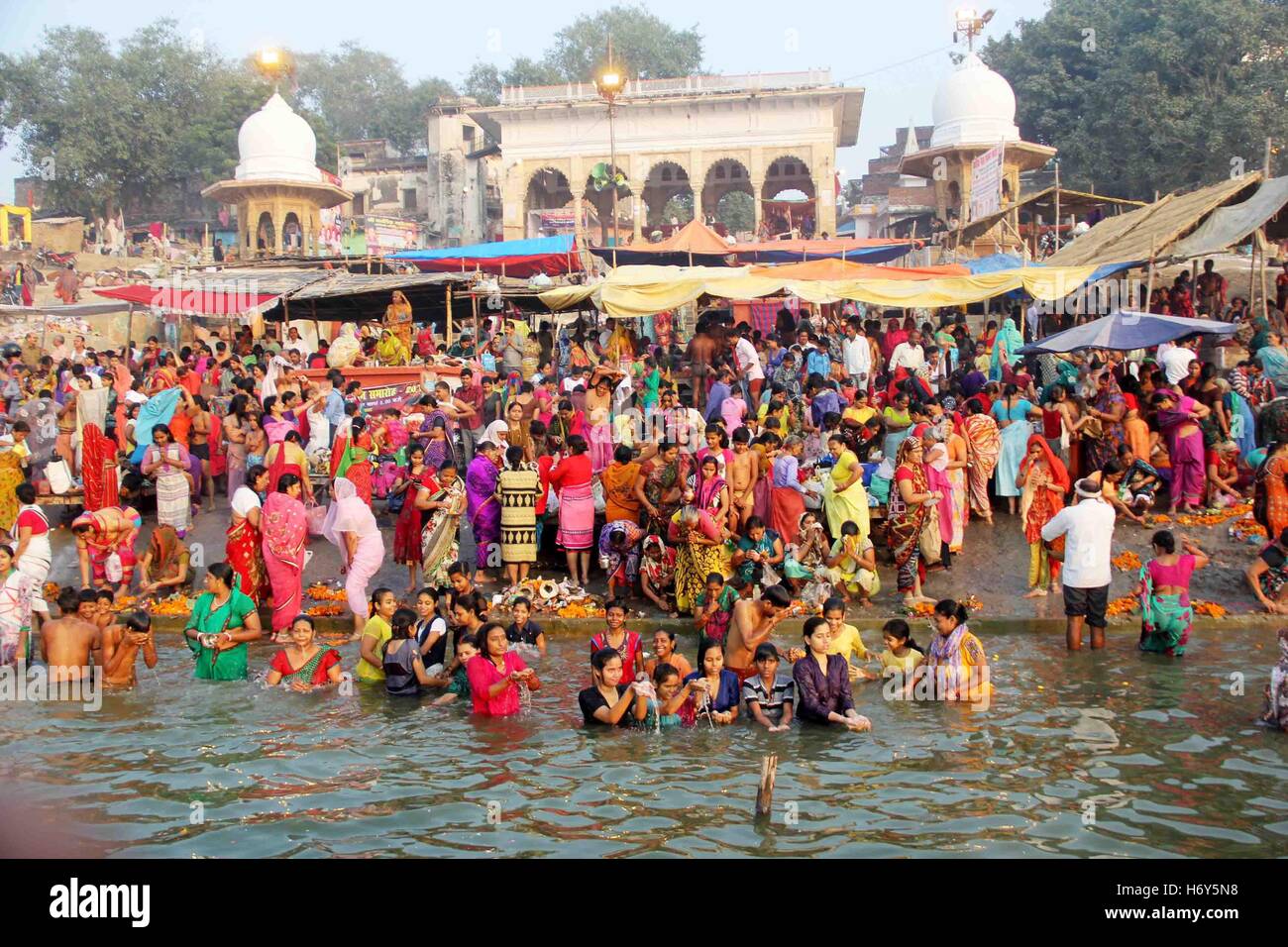 Allahabad, India. 01st Nov, 2016. Hindu devotees taking holy dip in ...