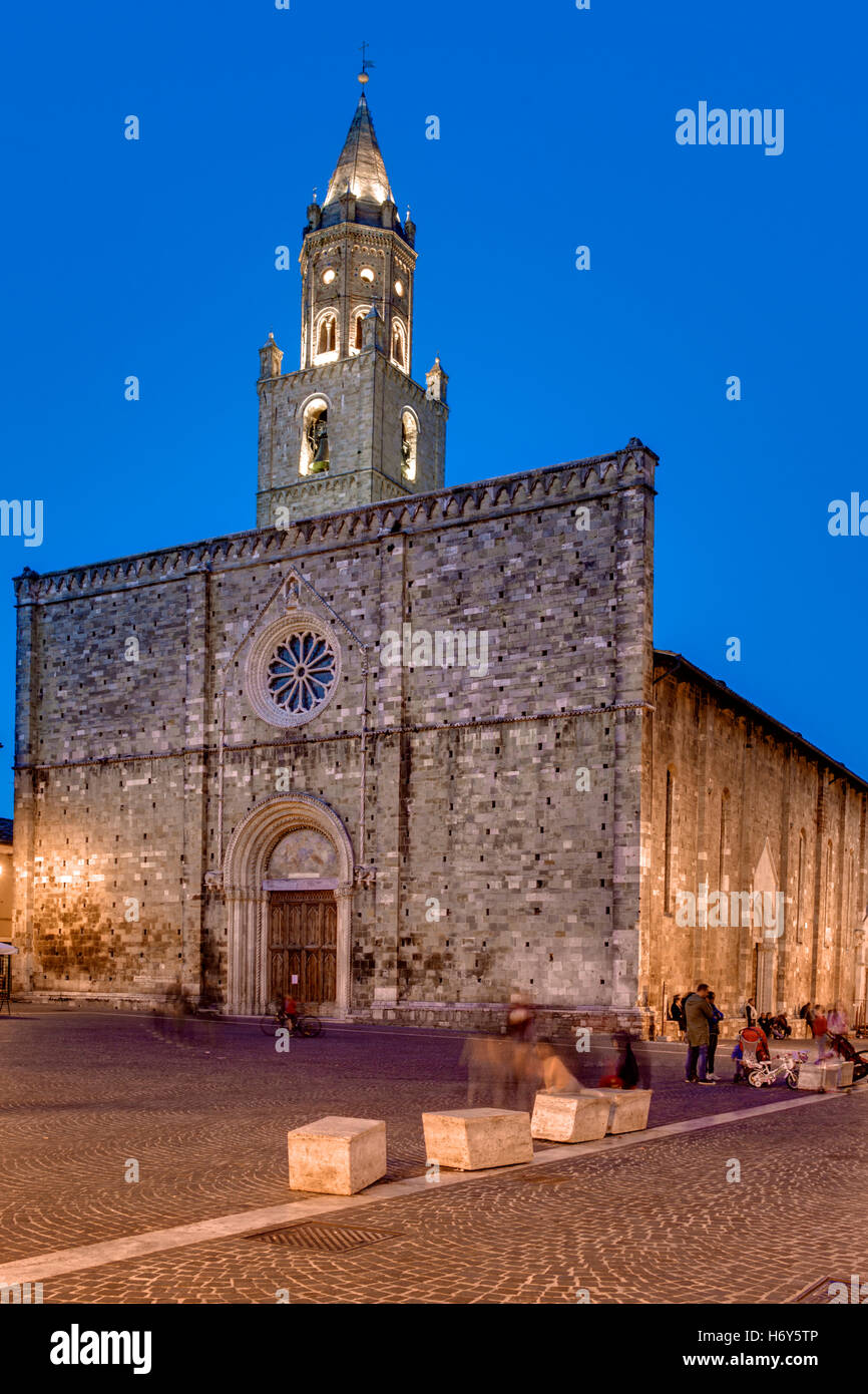 Atri italy hi-res stock photography and images - Alamy