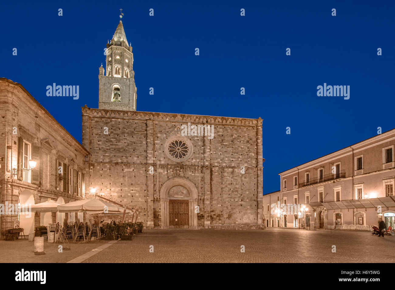 Atri italy hi-res stock photography and images - Alamy