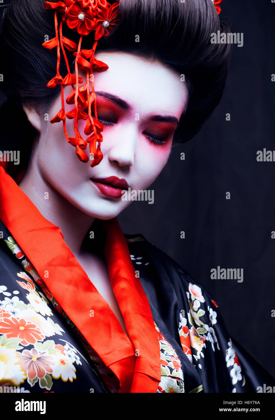 young pretty geisha in kimono Stock Photo - Alamy