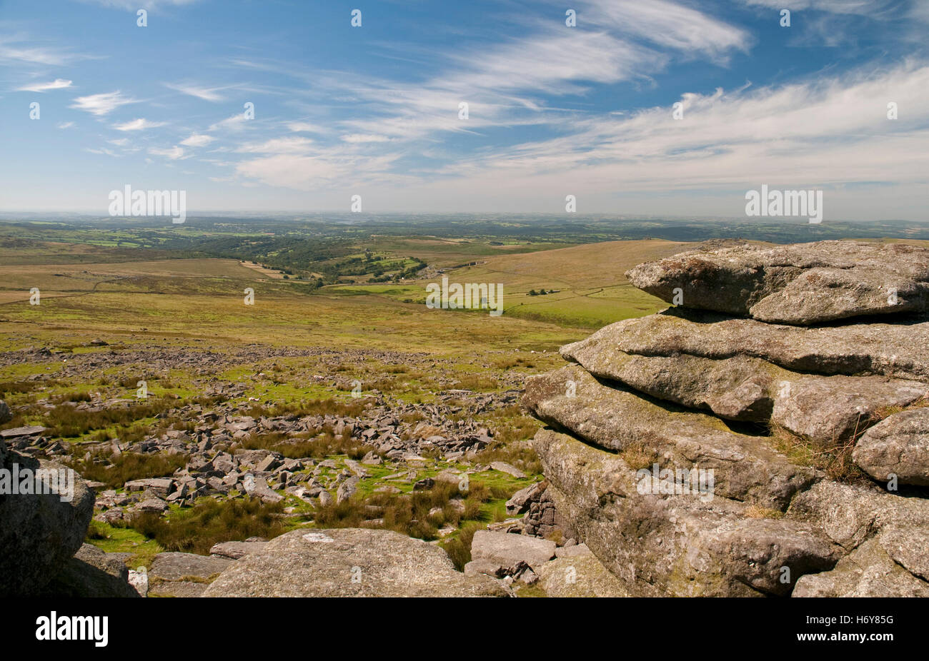 Impressive moorland scenery at Great Mis Tor on Dartmoor Stock Photo ...