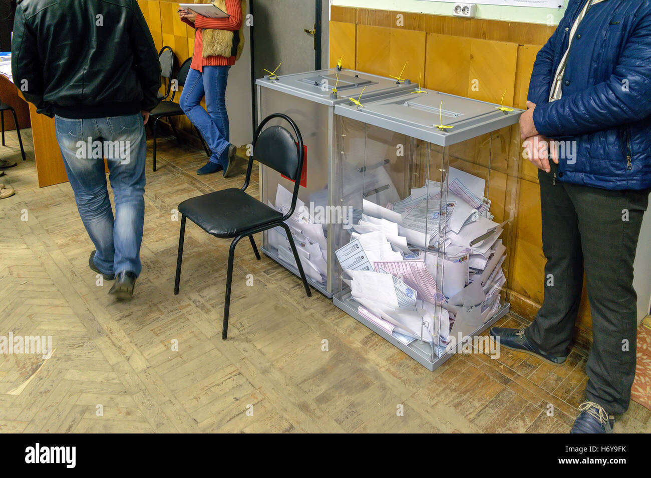 Ballot container hi-res stock photography and images - Alamy