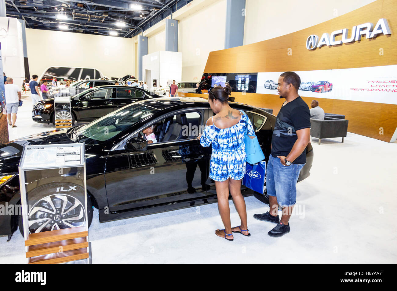 Male african models hi-res stock photography and images - Alamy