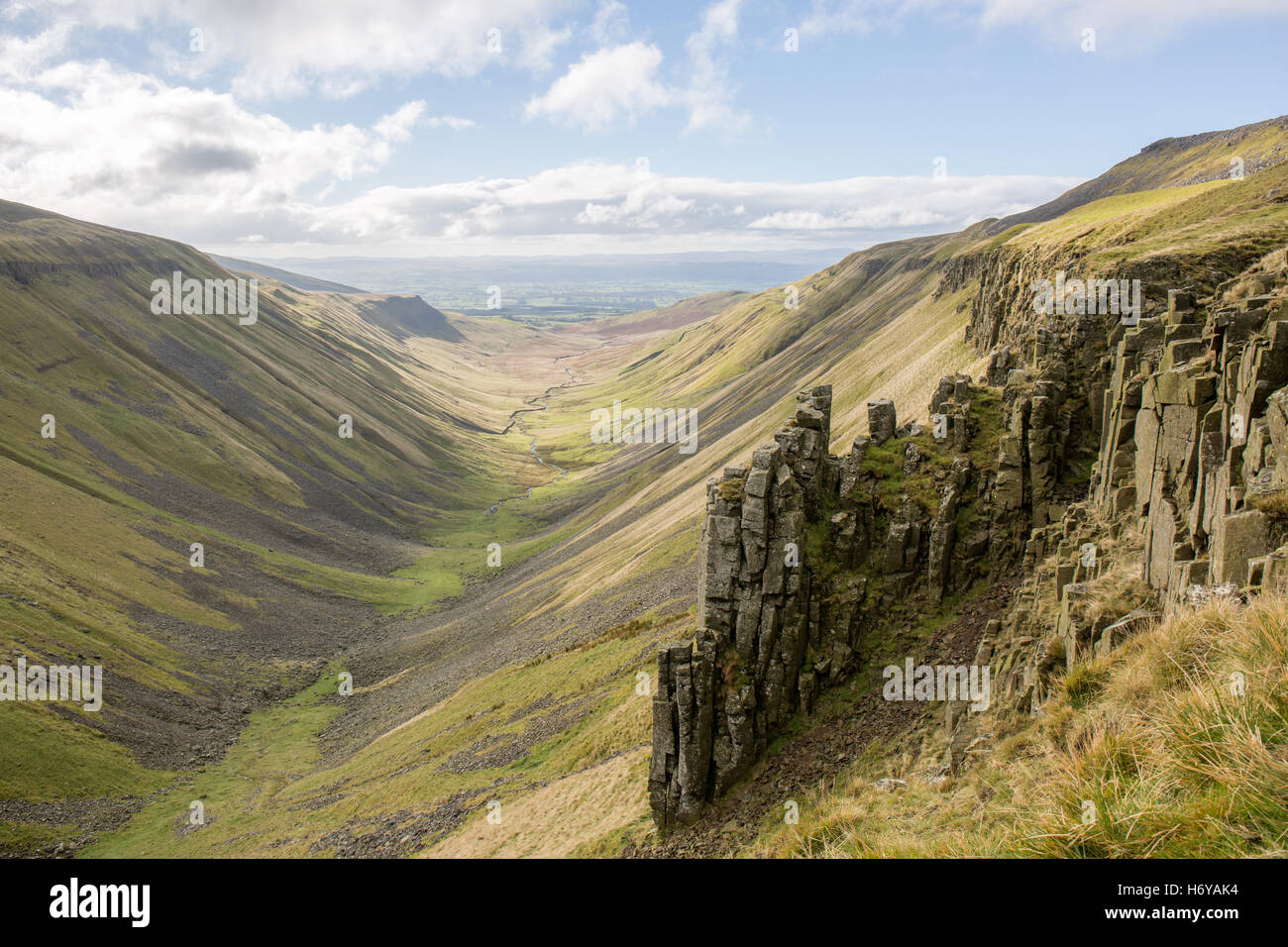 High cup pennine way hi-res stock photography and images - Alamy