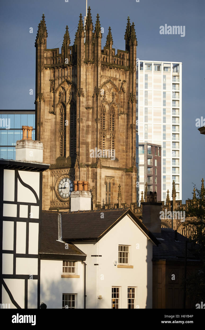 Manchester Cathedral Clock Tower 9 o'clock gothic architecture style ...