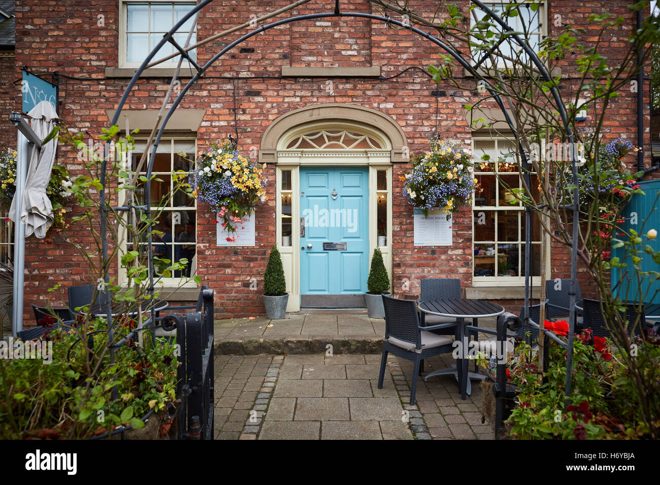 Ashton GMP Manchester Police station exterior Stock Photo - Alamy