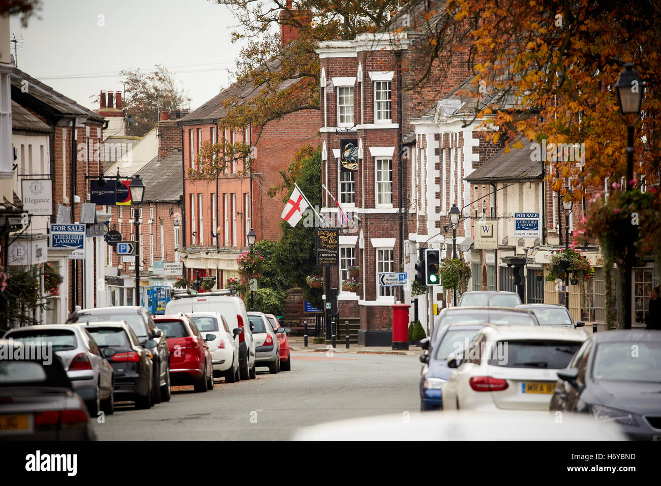 Tarporley village pretty Cheshire Stock Photo - Alamy