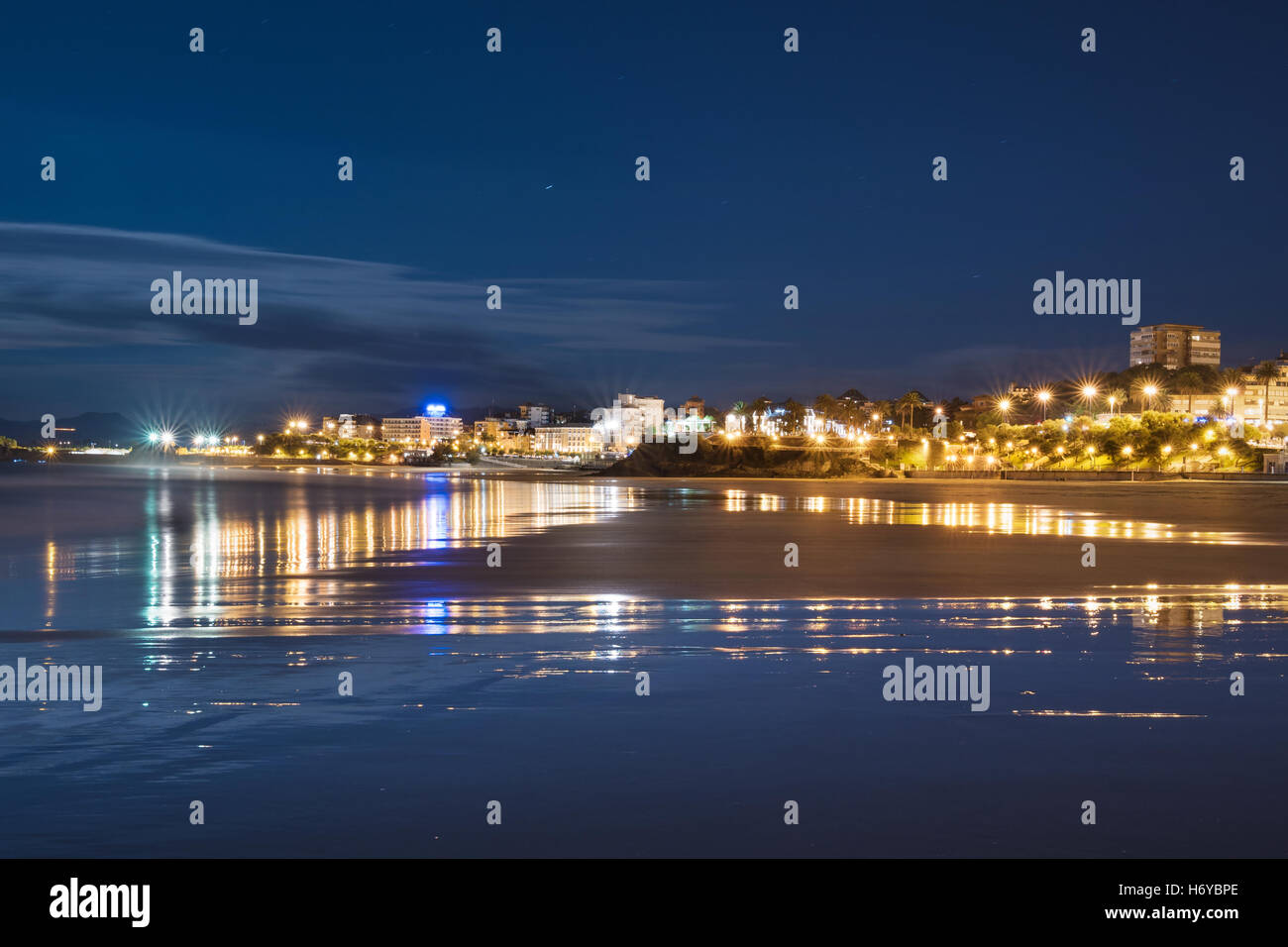 Santander bay hi-res stock photography and images - Alamy