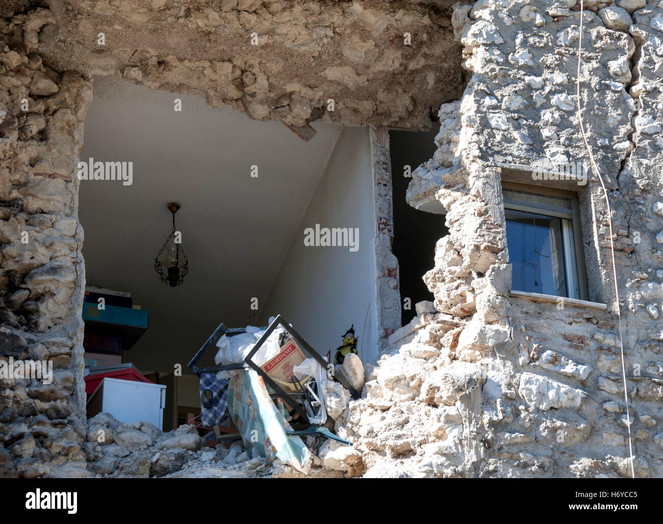 Earth trembles hi-res stock photography and images - Alamy