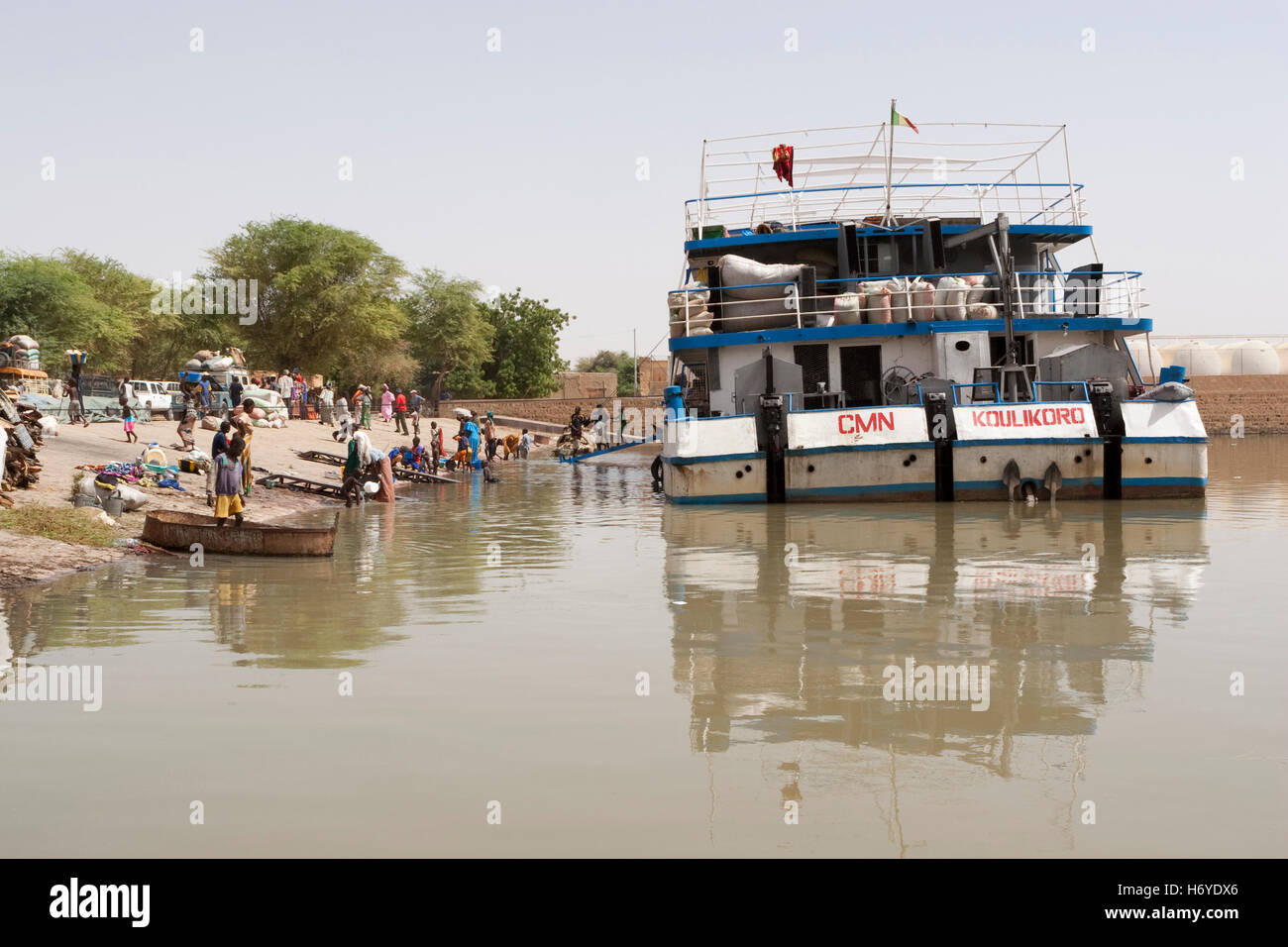 Comanav ferry hi-res stock photography and images - Alamy