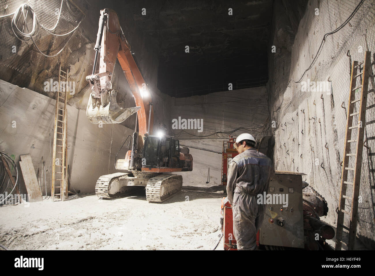 Excavating a cave hi-res stock photography and images - Alamy