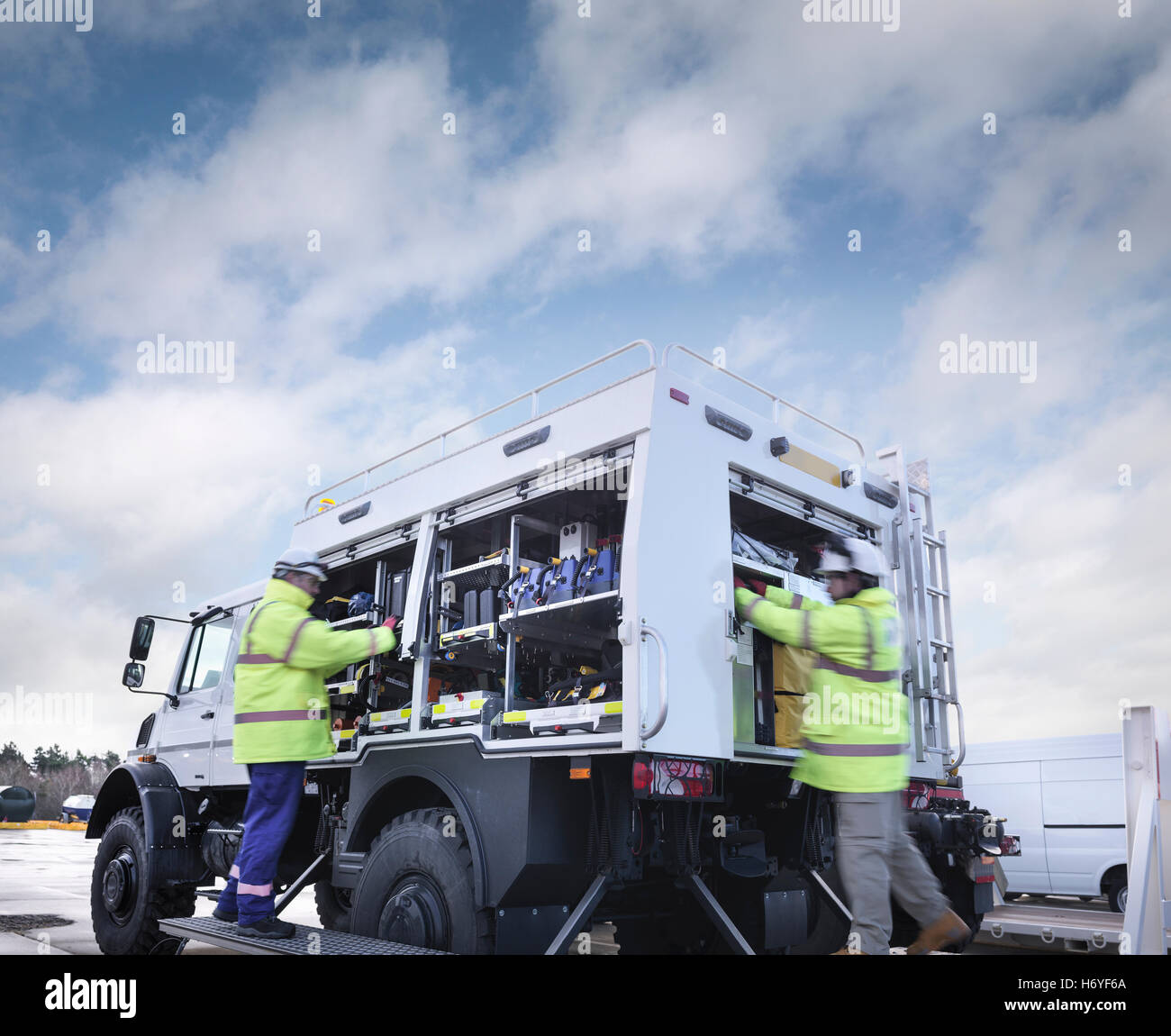 Specialist truck hi-res stock photography and images - Alamy