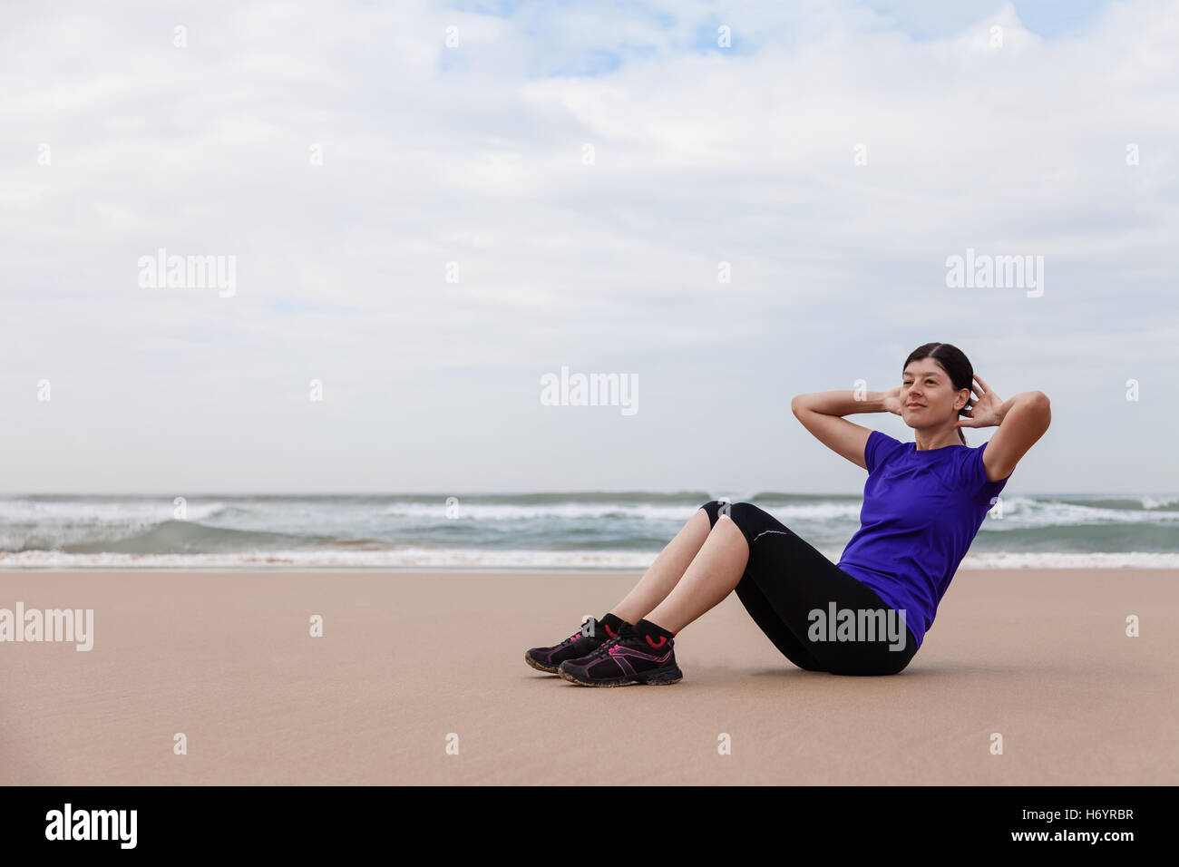 Situps and beach hi-res stock photography and images - Alamy