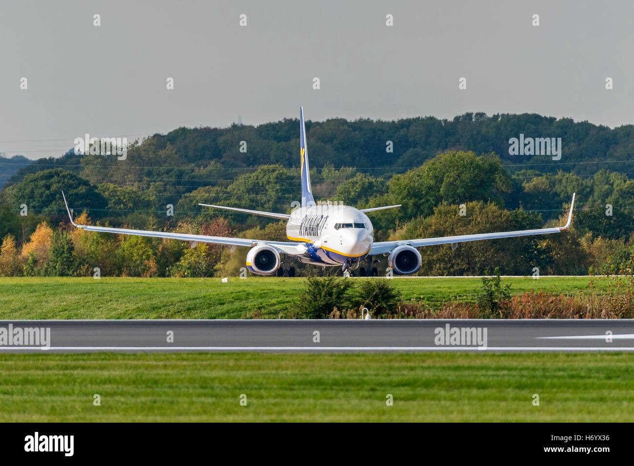 ryanair Manchester Airport England Stock Photo - Alamy