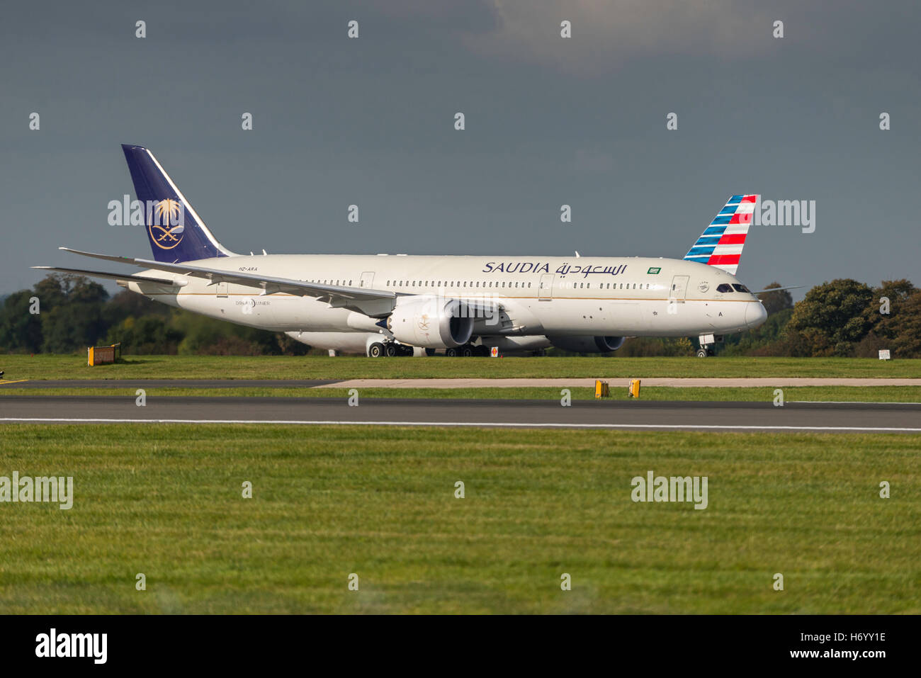HZ-ARA Boeing 787-9 Dreamliner Saudi Arabian Airlines.departure ...