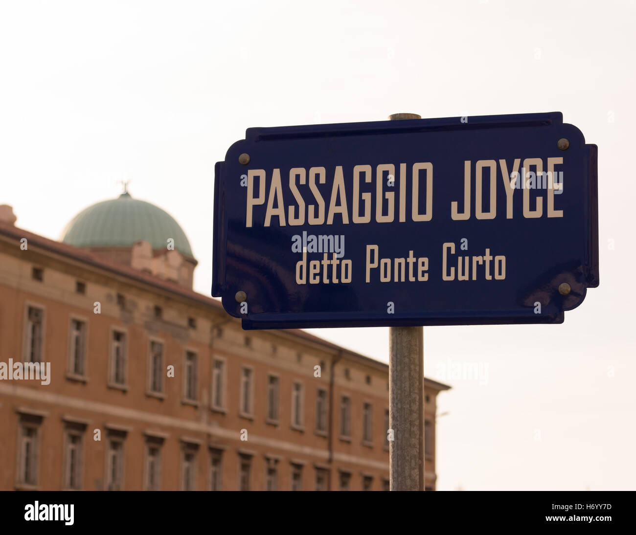 Passaggio joyce hi-res stock photography and images - Alamy