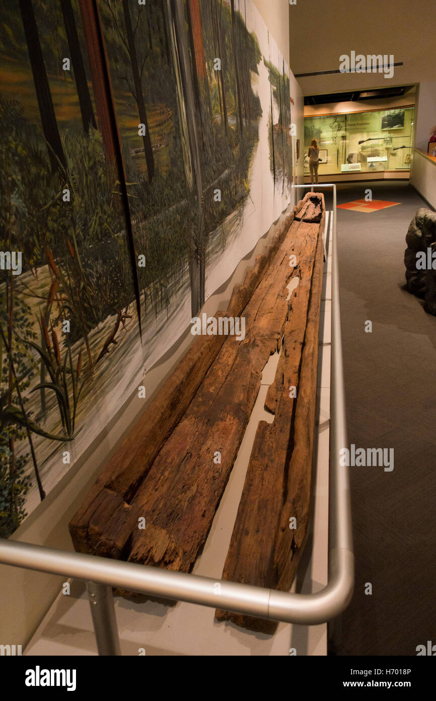 Dugout boat museum hi-res stock photography and images - Alamy