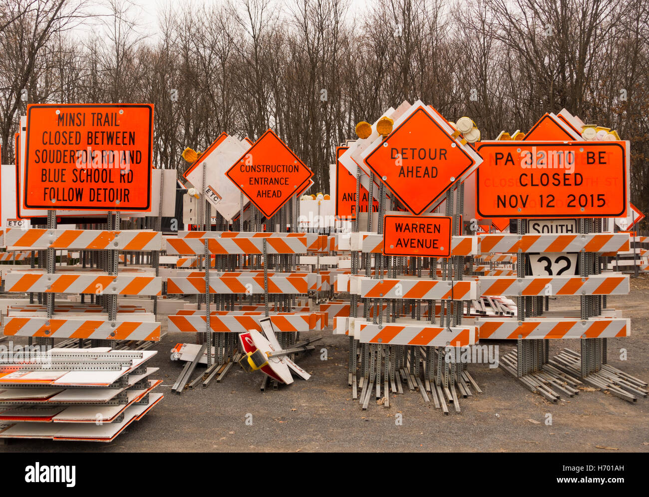 group of road signs in Pennsylvania Stock Photo - Alamy