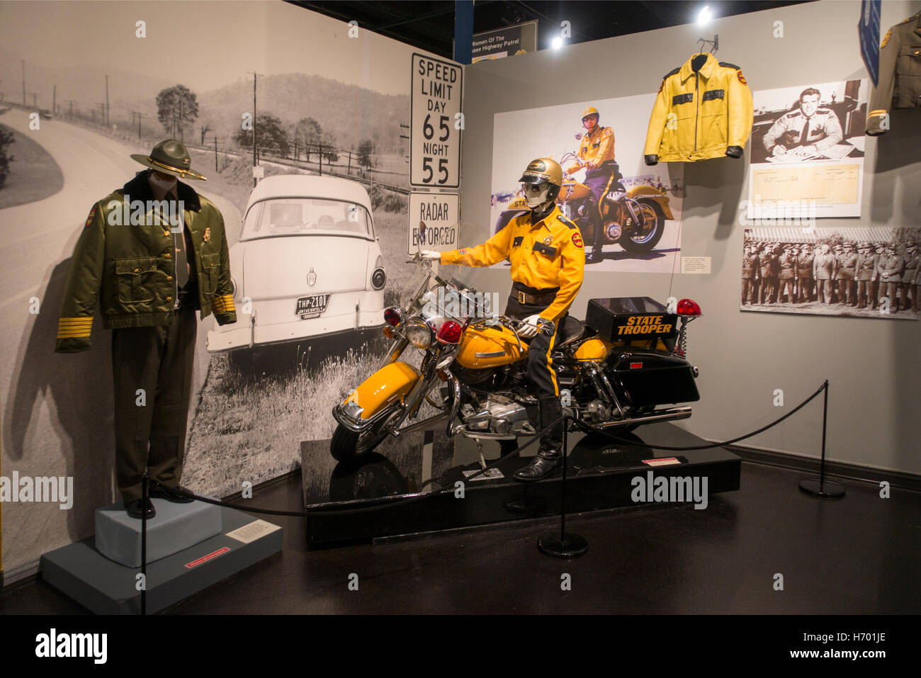 State trooper uniforms hi-res stock photography and images - Alamy