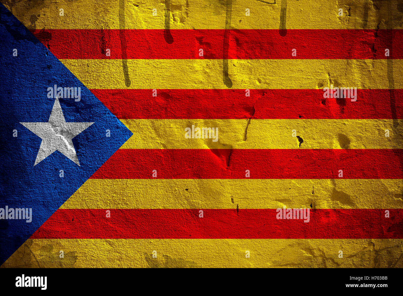 Catalonia flag hi-res stock photography and images - Alamy