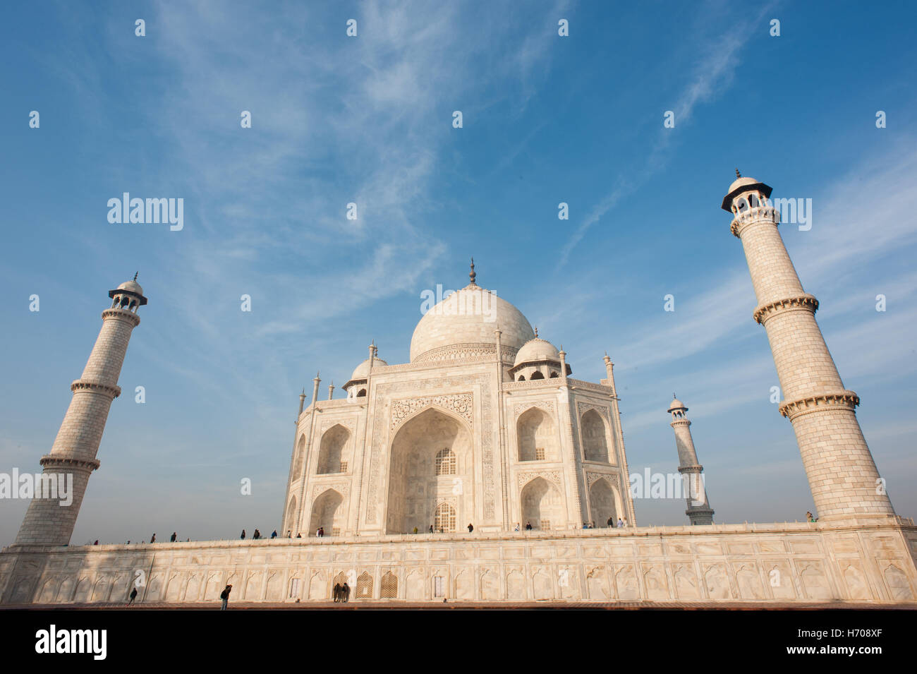 Colors of taj hi-res stock photography and images - Alamy