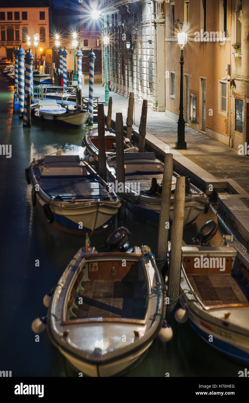 Empty canal scene in venice italy hi-res stock photography and images ...