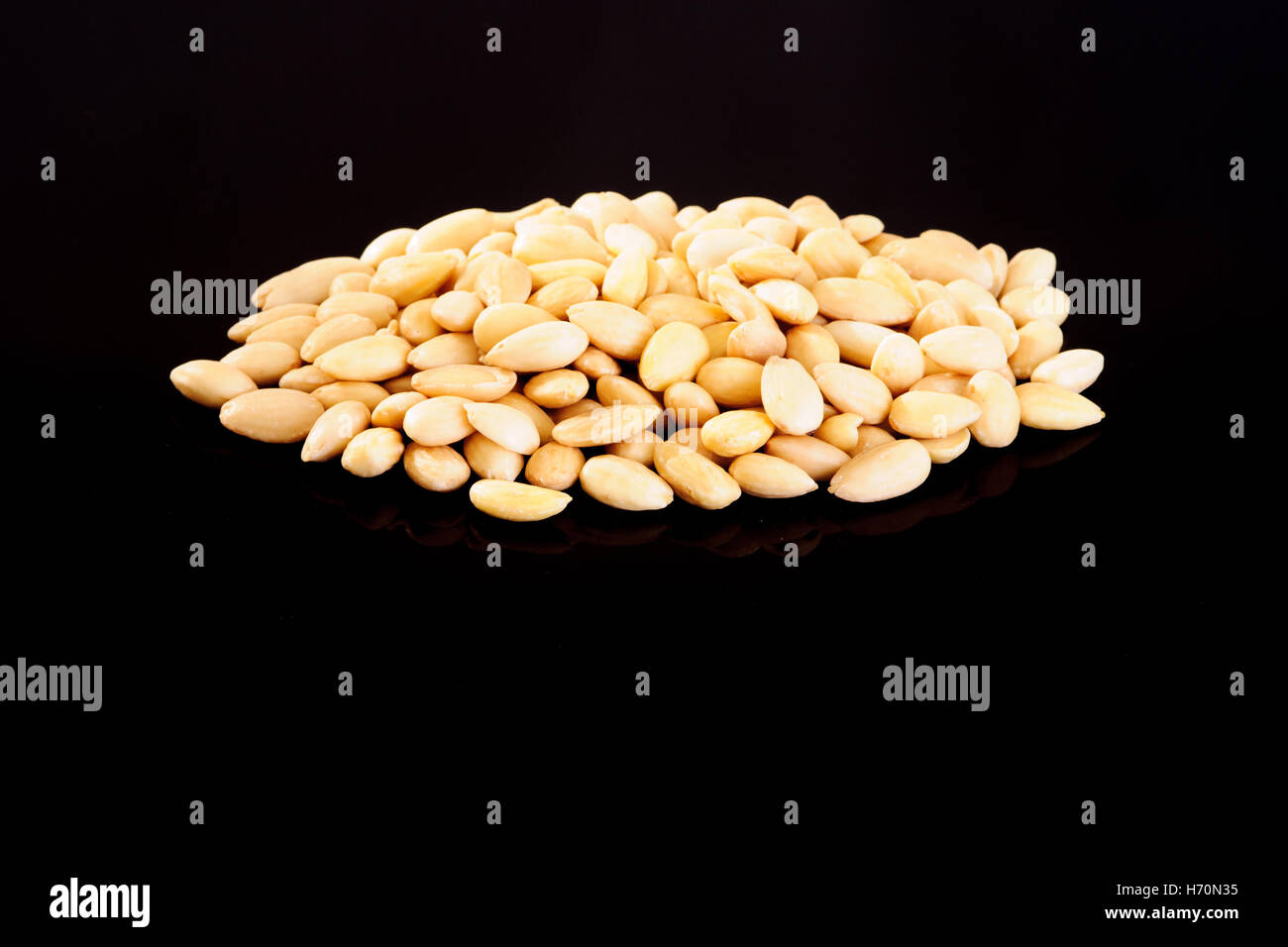 Blanched hi-res stock photography and images - Alamy