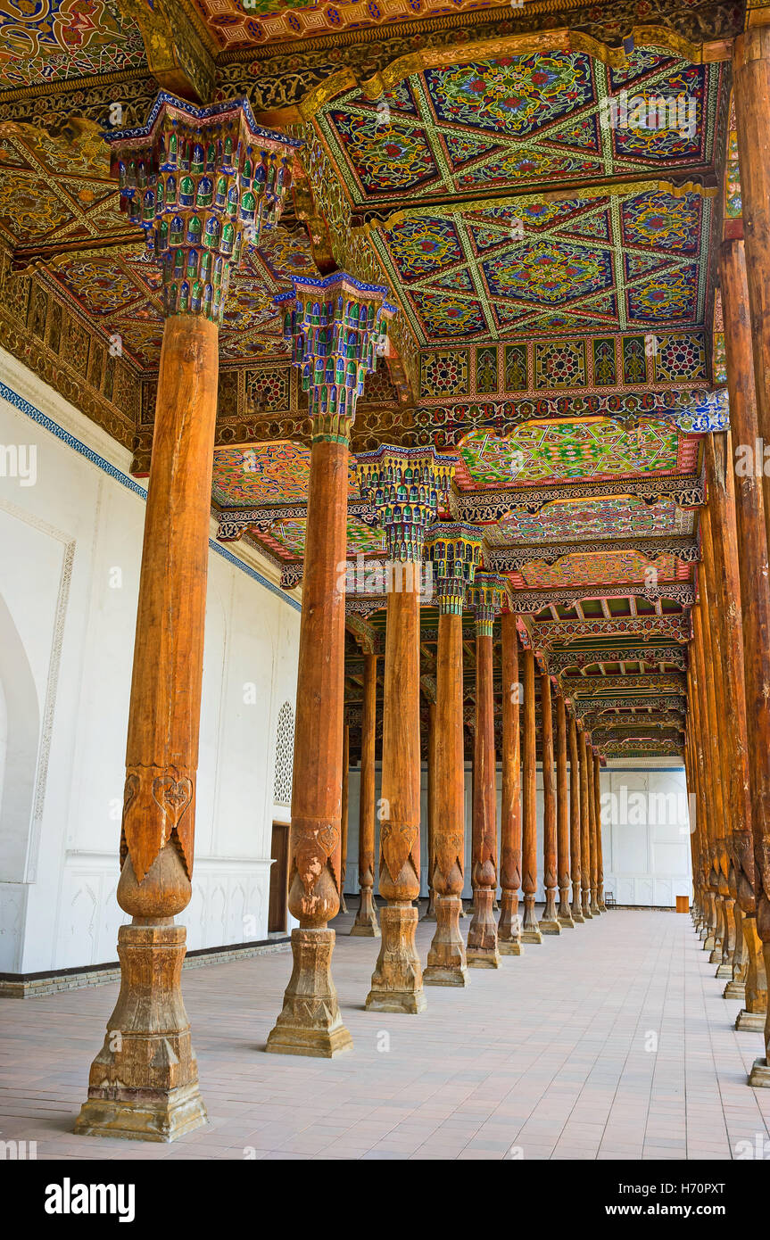 The Iwan of the Jami Mosque boasts the masterpiece roof, separated into ...