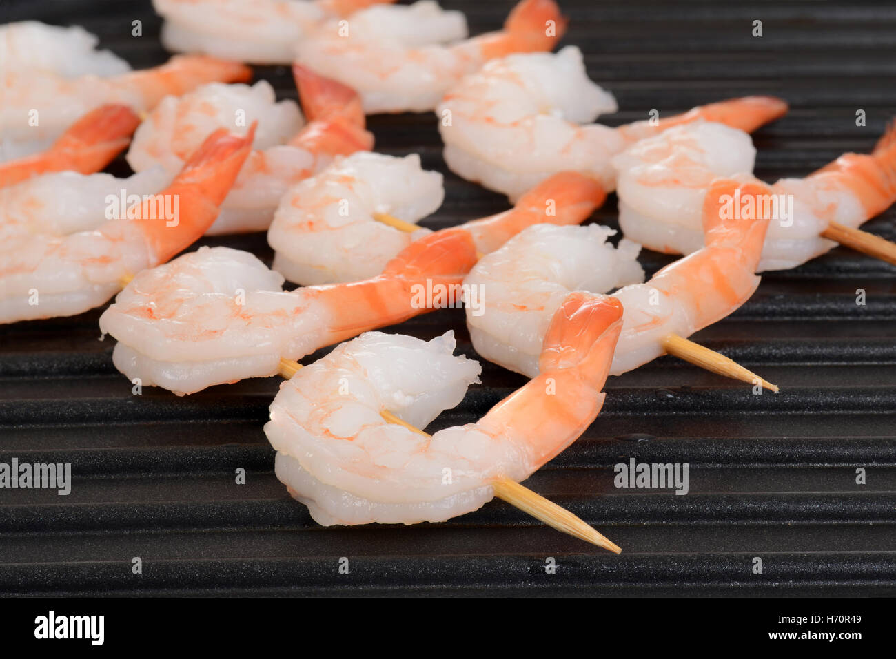macro shrimp skewers Stock Photo - Alamy